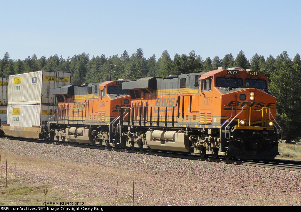 BNSF 7077